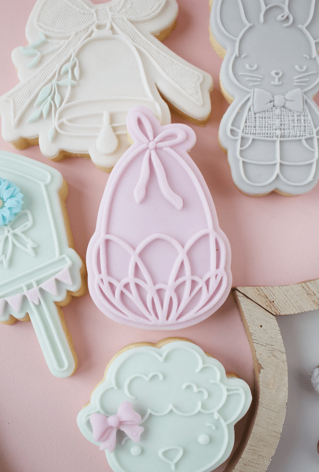 Rotan paasmandje + koekjesuitsteker OH MY Cookie – Sugar Garden